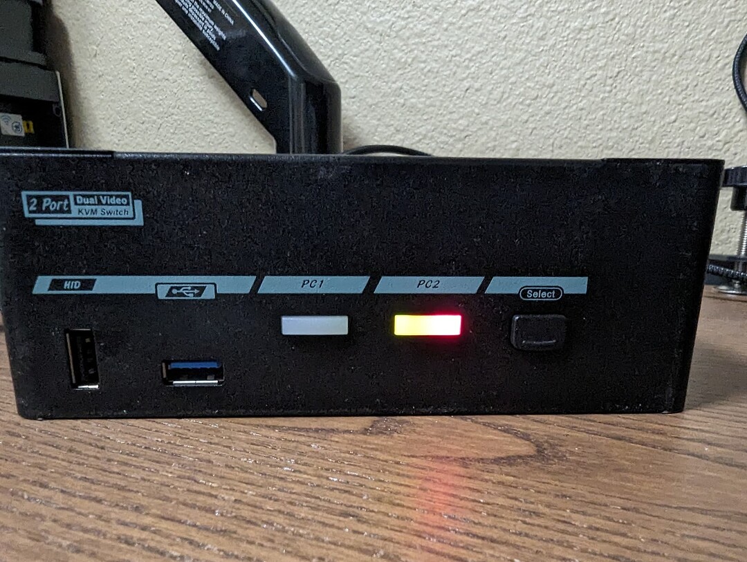 Level1Tech KVM Only displaying 1 screen - KVM Helpdesk - Level1Techs Forums