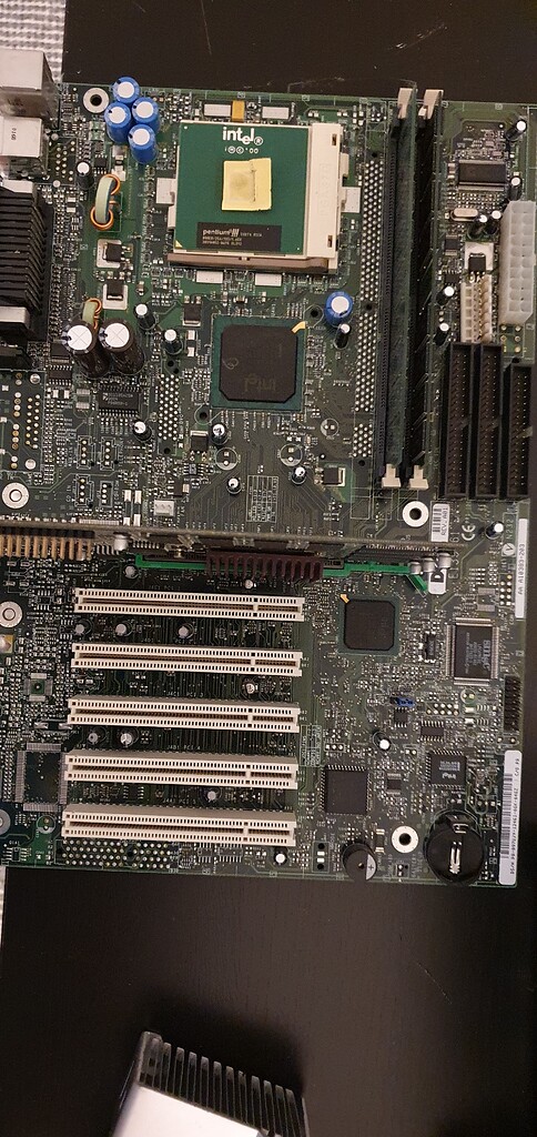 Need help booting up this old Dell motherboard from 1998-ish ...