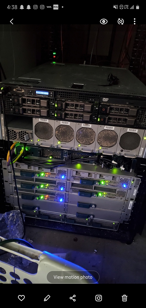 Disk shelf beginner here - Workstations & Servers - Level1Techs Forums