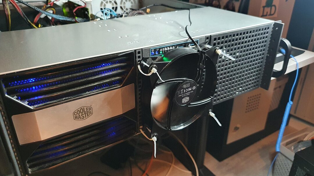 How to reformat 520 byte drives to 512 bytes (usually) - Hardware Hub ...