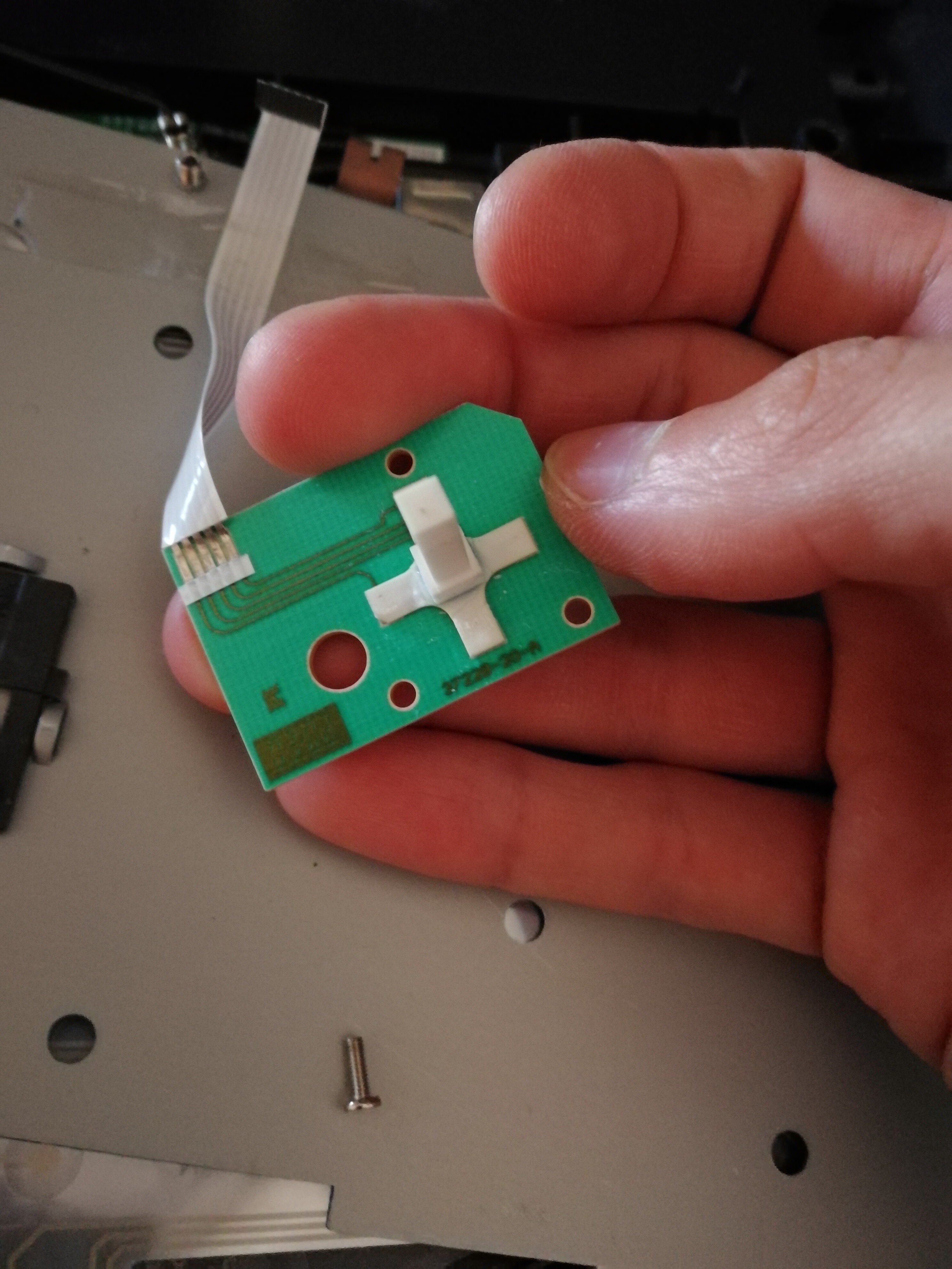 IBM SpaceSaver II Keyboard - replacement trackpoint board - Other Hardware - Level1Techs Forums